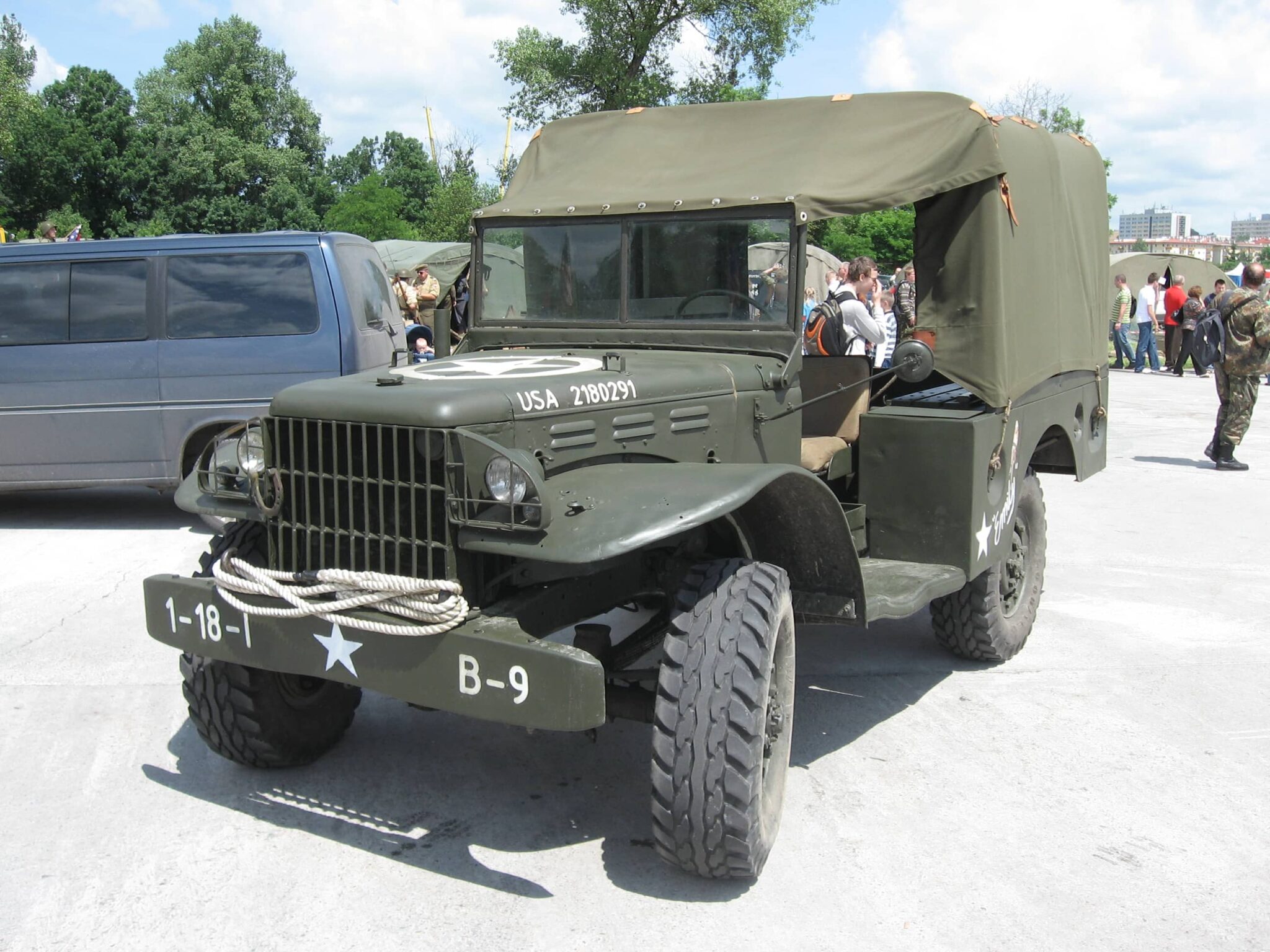 7 Most Used Military Vehicles In World War 2 | Vehicle Databases